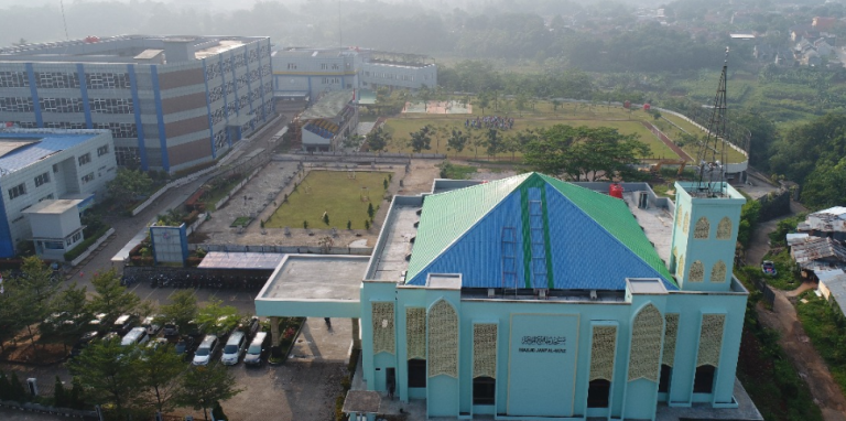 7 SMP Swasta dengan Fasilitas Lengkap di Depok - SobatSekolah.com
